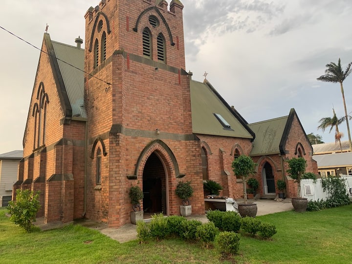 Barney Church House Insta @Barneychurchhouse - Kempsey