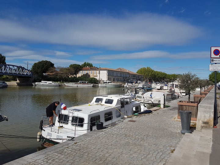 Entre Camargue Et Alpilles - Beaucaire