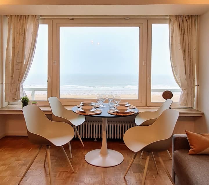 Cosy Studio With Amazing Sea View - Bredene