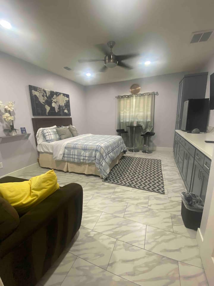 Private Suite - Sacramento, CA