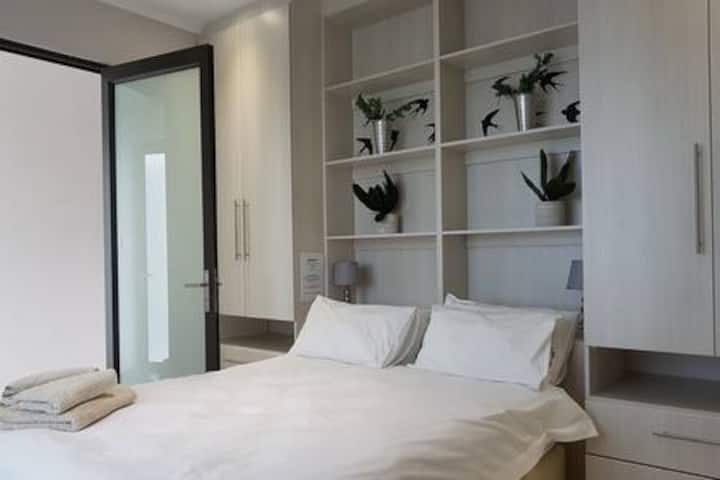 Rieks Luxury Self Catering Windhoek Apartment 3 - Windhoek