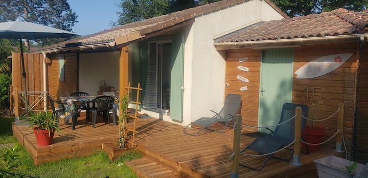 Joli Chalet Dans Un Cadre Verdoyant Proche Du Lac - Hourtin