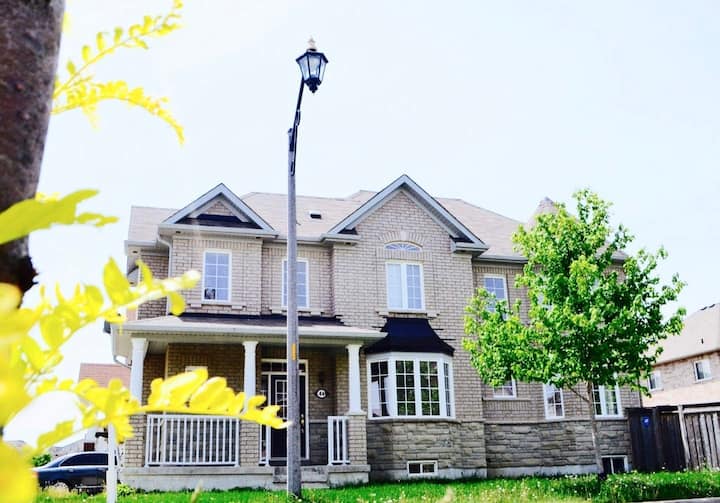 2b & 2w Private Family-friendly Luxury Suite/ajax - Pickering