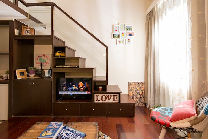 School -1 3 Mins Ximenmrt西門町時尚房freepocketwifi加大雙人床 - New Taipei City