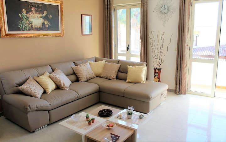 Martina Superior, By Salum - Racale