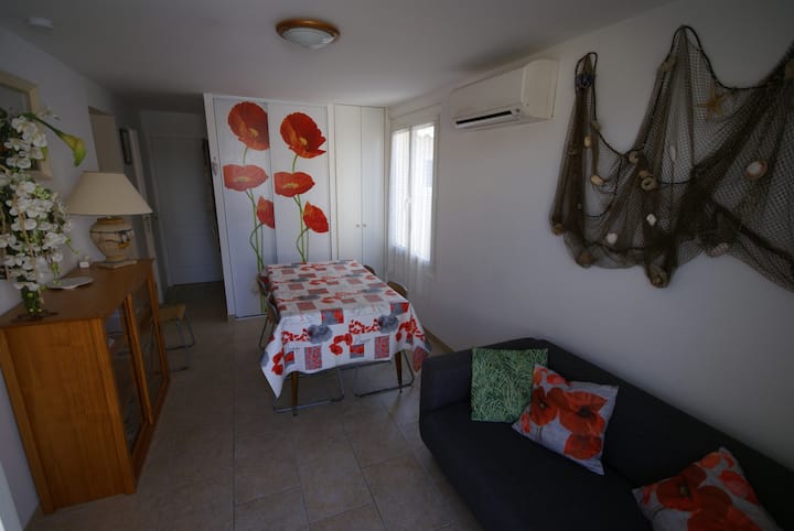 L' Hippocampe Droit - Plage 400 M - Wifi - Clim - Gruissan