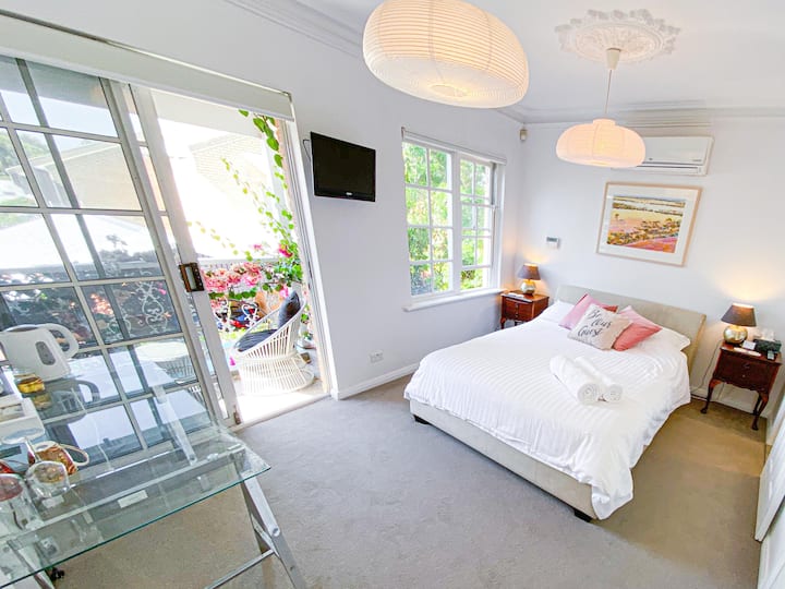 Modern Accomodation Minutes From The City & Beach - Perth