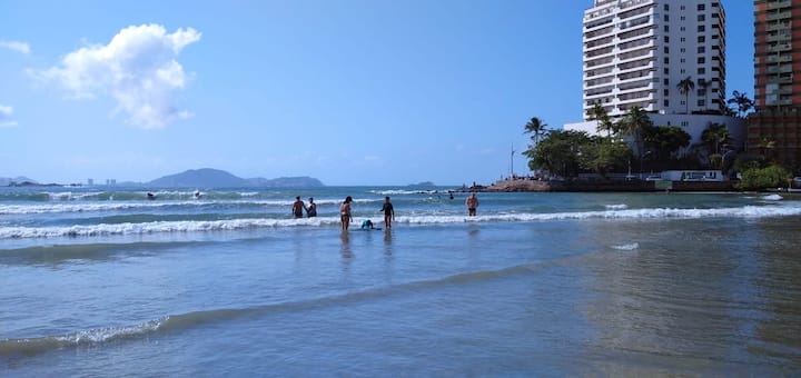 Apartamento 150 Metros Da Praia / Pitangueiras - Guarujá