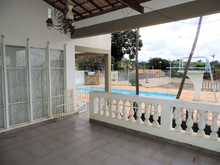 Linda Chácara Em Atibaia - Atibaia