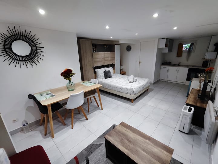 Logement Tout éQuipé Au Calme - ibis budget Goussainville Charles de Gaulle