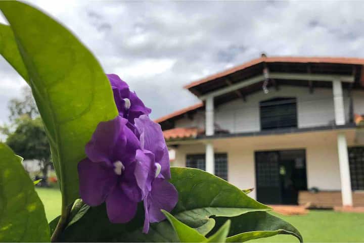 Finca Villa Pinzón, Barbosa Santander - Barbosa