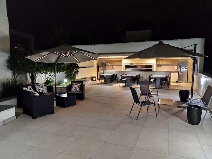 Apto Luxo - 2d Excelente Localização - Porto Alegre