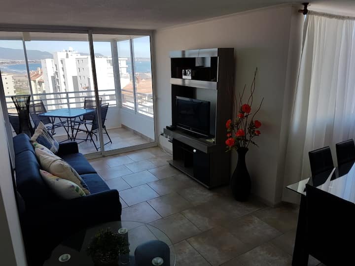 4 Dormitorios , 2 Baños, 2 Estac. 8 Personas - Coquimbo, Chile
