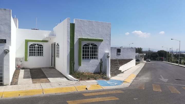 Casa Amueblada 2 Recamaeas, Con Wifi - Tepic