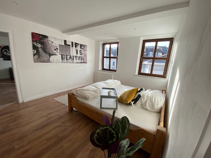 Louisen Area Brand New Apt For Up To 8 Persons. - Wuppertal