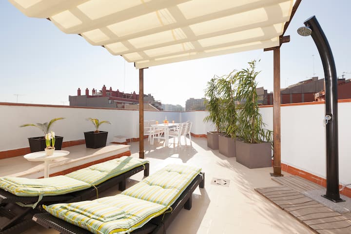 Sunny Attic, 2 Terraces, Private Solarium, 3 Room, 2 Baths. 3 Min To Subway. - Barcelona