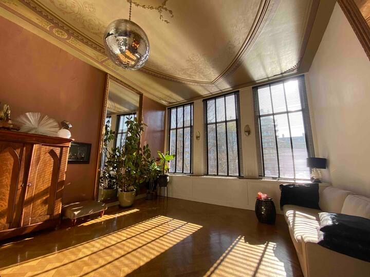 Beautiful Authentic Apartment On Canal Citycentre - Amsterdam