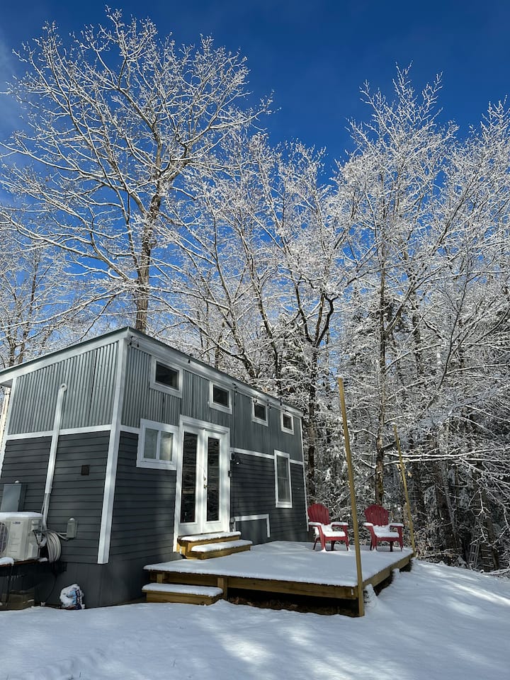 Maine Lakes Tiny House - 5min>town, 5min>lake - Bridgton, ME