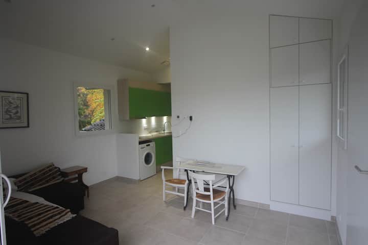 Charmant Appartement T1 Meublé Neuf De 27 M2 - Saint-Genis-Pouilly