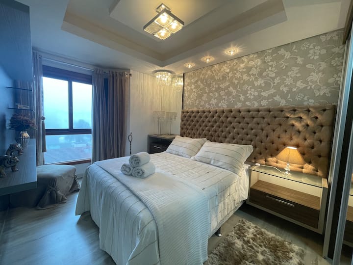 Localização Ideal: 300 Metros Da Rua Coberta - Gramado