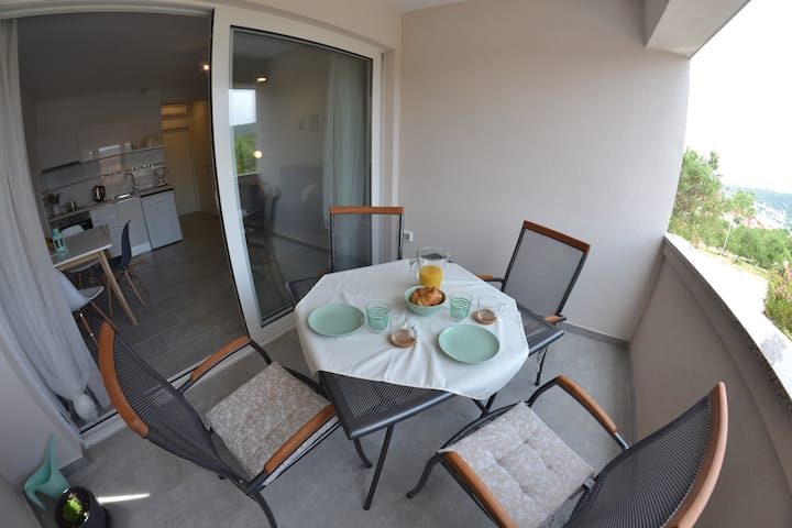 New! Apartment Nina 1 - Lopar