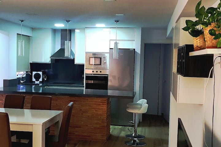 Moderno Apartamento Al Lado Del Mar. - Valência