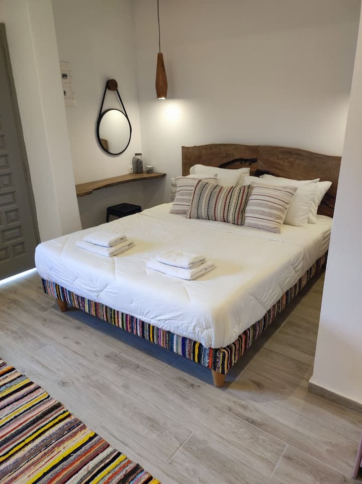 Reborn Project Gallery Inn Acropolis - Skiathos