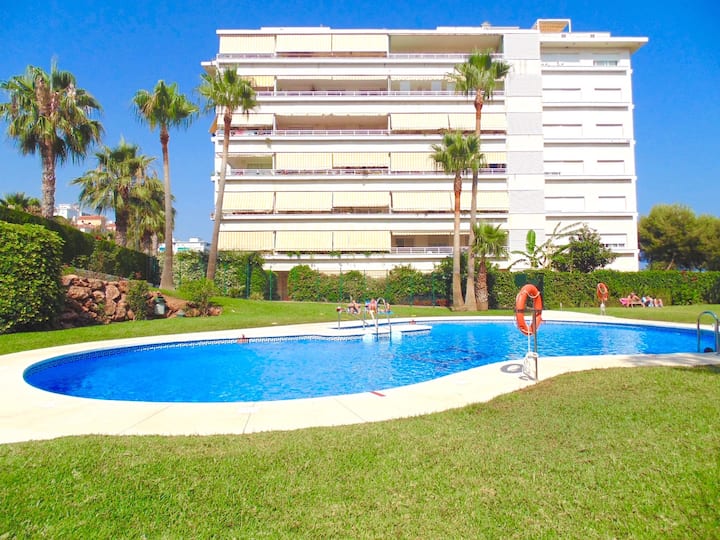 Lovely 3 Bedroom Benalmadena Penthouse + Solarium - Benalmádena