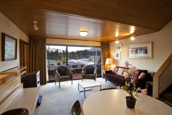 Spacious Family Apartment Steps To Lakewakatipu(l) - Queenstown