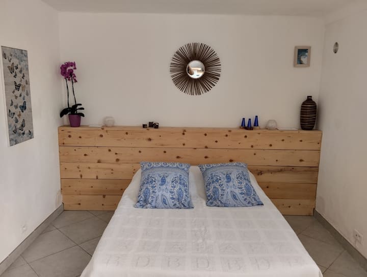 Studio Avec Jacuzzi Privatif. - Grasse