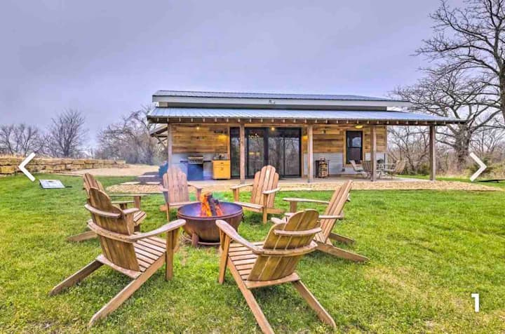 Kc Bunk House
Nascar Fans Fav! - Kansas City, KS