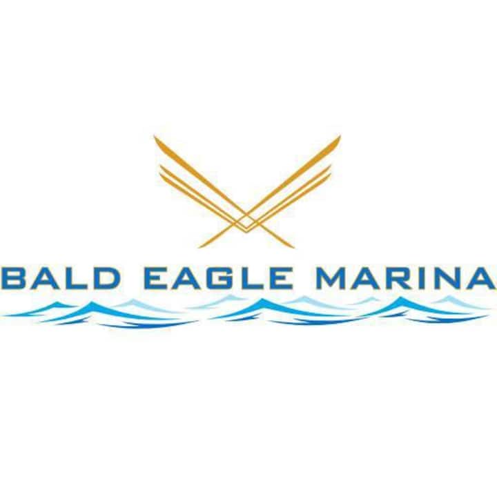 Bald Eagle Marina - Studio On The Lake - Kendall