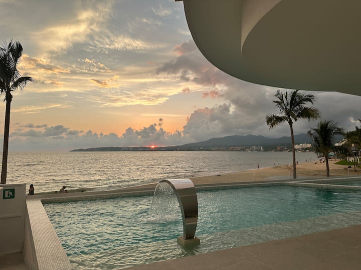 Depto Zona Dorada A Pie De Playa - Bucerías