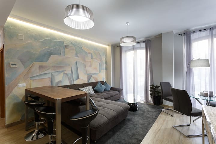 Picasso-style Apartment With Parking Cif B10963544 - Málaga