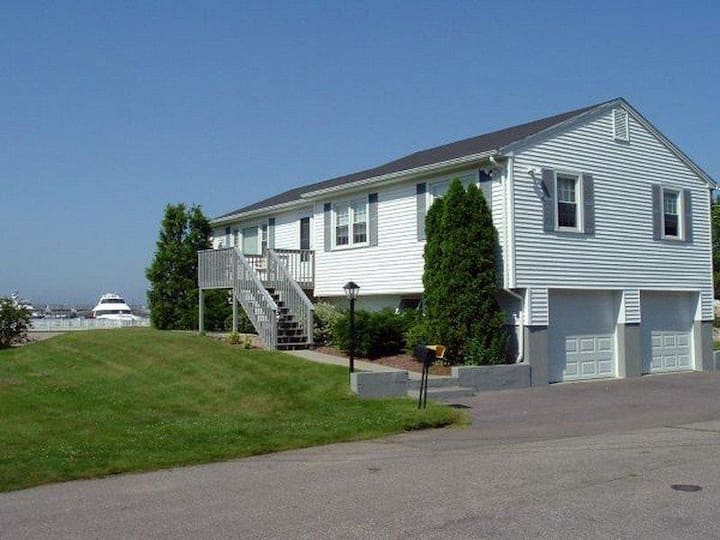 Holdredge House & Cottages - 미스틱