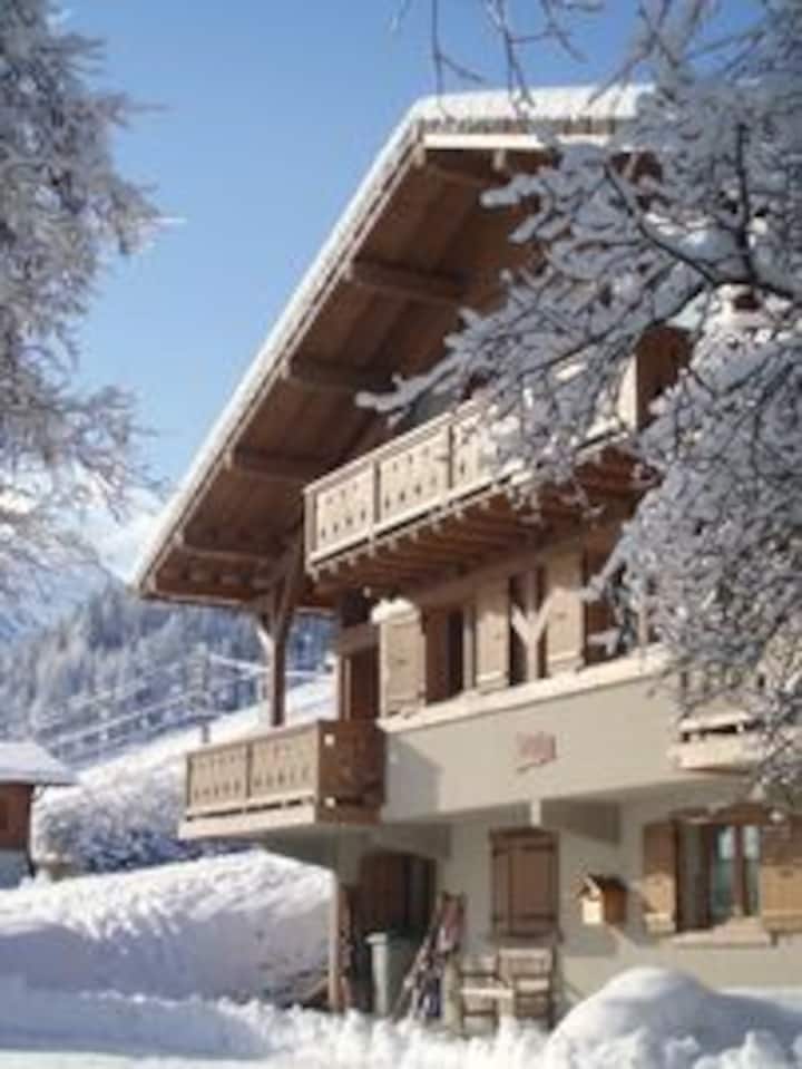 Chalet Muguet Droite: Charming, Prime Location - Avoriaz