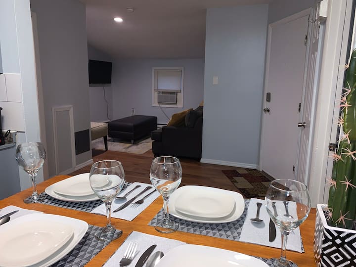 Cozy Quiet Apt In Suburbs | Free Onsite Parking - Media, PA