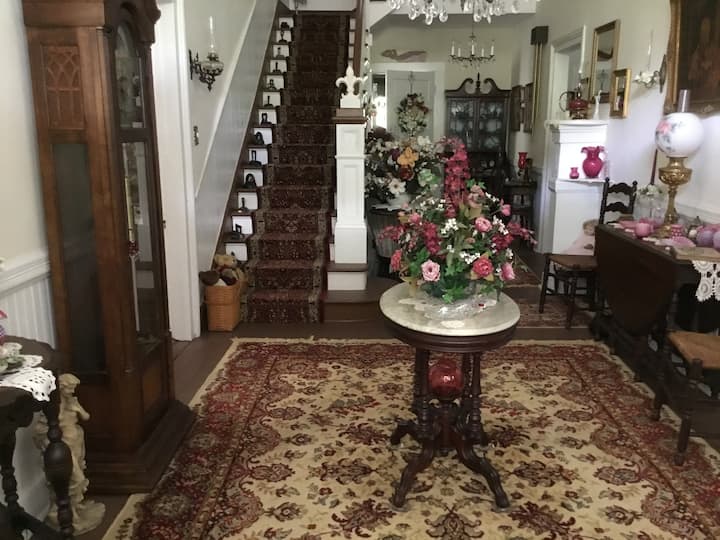 The Marshall House Of 1895 - Blue Room - Greenwood, SC
