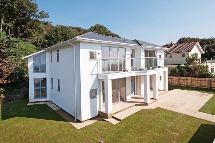 Coombe House - Folkestone