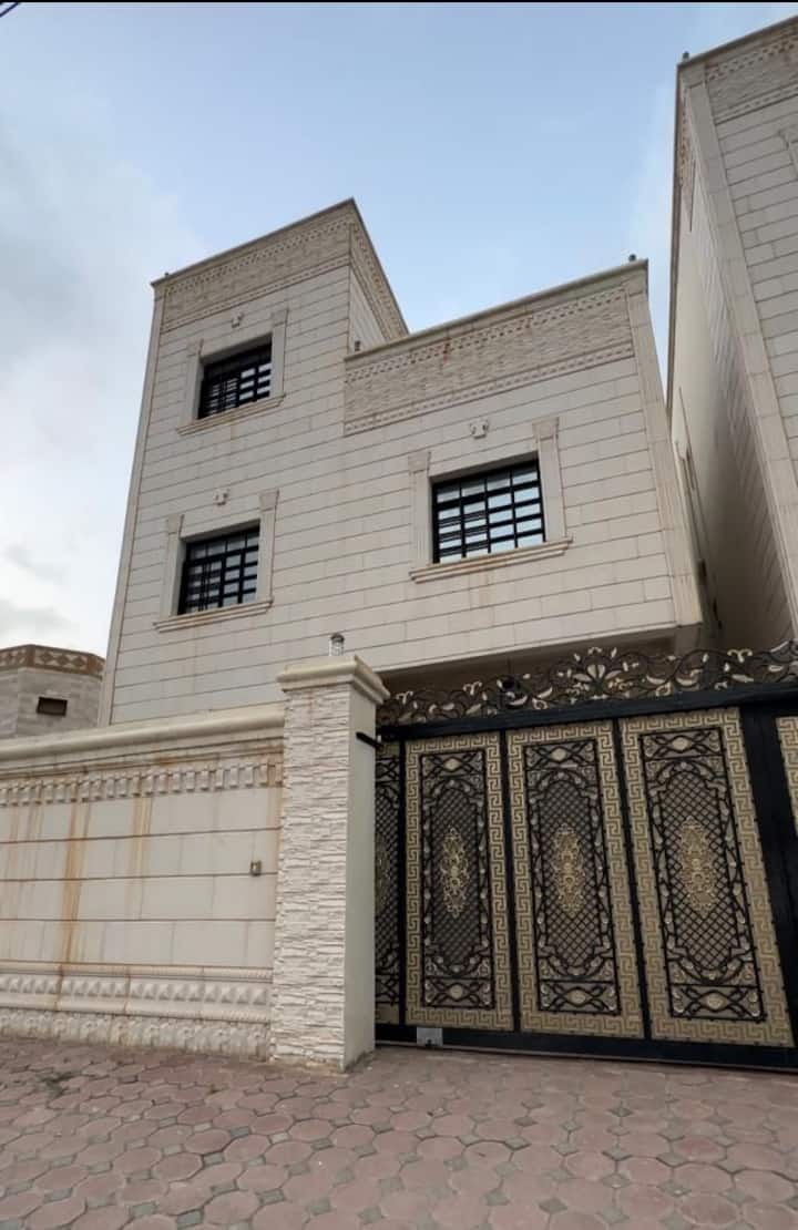 فيلا في صلالة/ عوقد الشمالية - صلالة