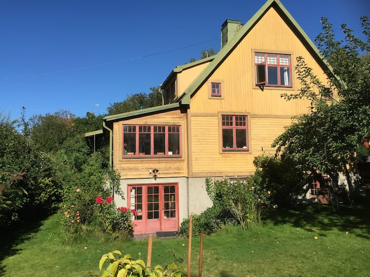 Villa Stockholm, 900 Meters To Globe Arena, - Stockholm