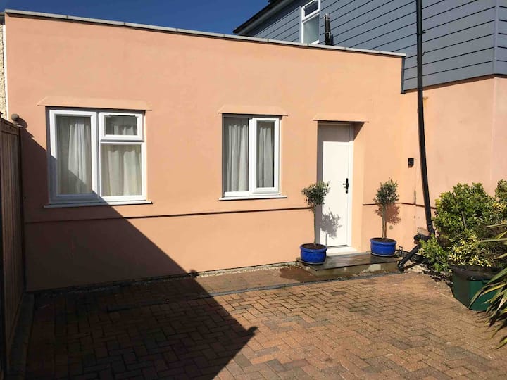 Clacton On Sea , Getaway In Private Guest Suite, - Clacton-on-Sea