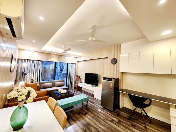 Posh2 Contemoprary 2bhk In Gk1 South Delhi - Delhi, India