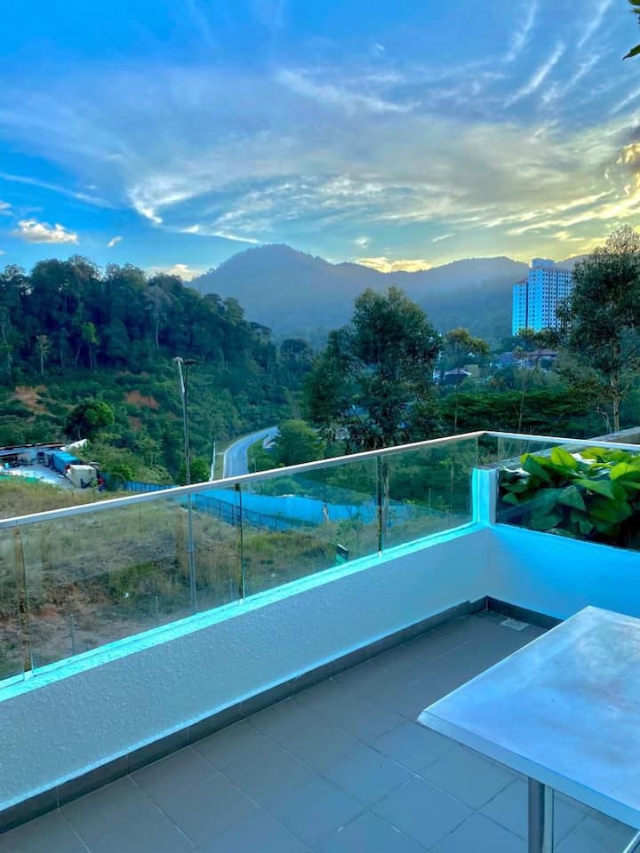 Enjoy Sunset @ Midhills Genting With Aircond - Genting Highlands