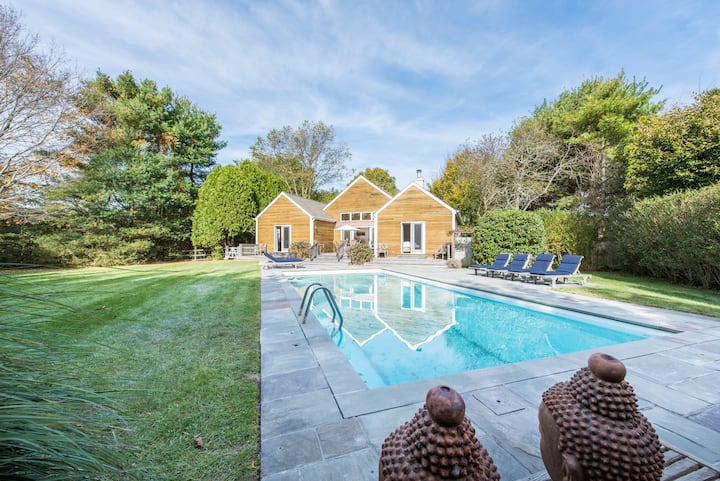 Bridgehampton South Gem. Location! Location! - Bridgehampton, NY