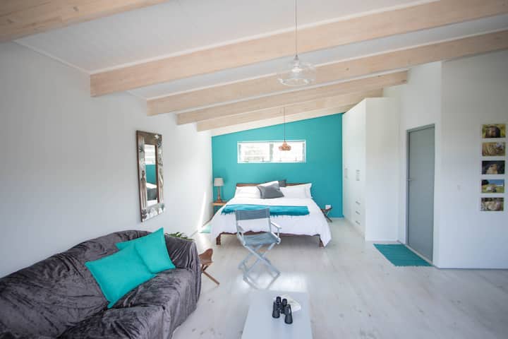 Selkie Loft - Restful Studio - Beach & Restaurants - Cape Town