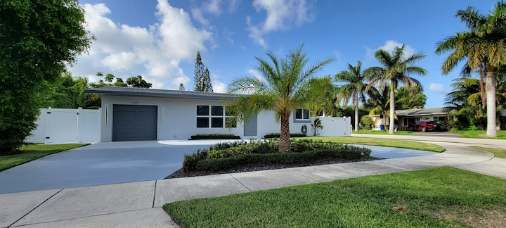 Full House, Private Pool. 2-bedrooms, 2 Bathrooms. - Pompano Beach, FL