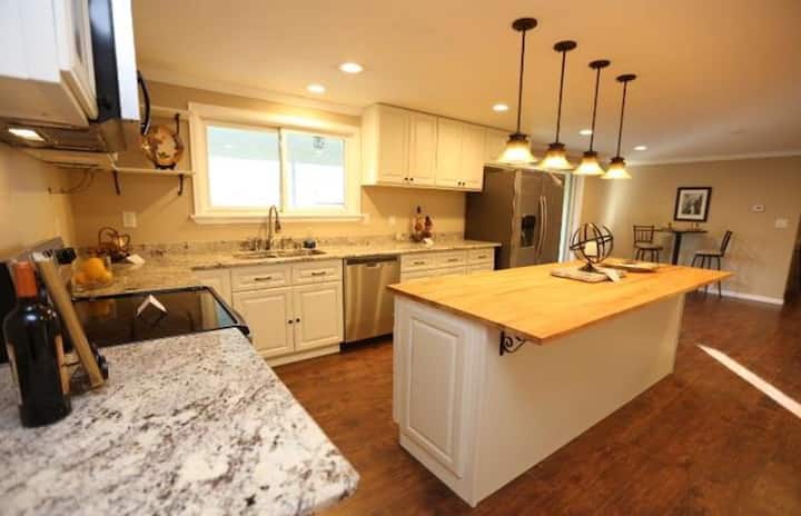 Room In Cedar Ave Ranch Home. - Richland, WA
