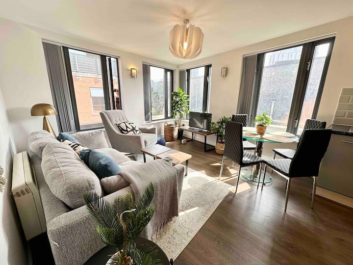 2 Bed Flat Near Deansgate - Manchester