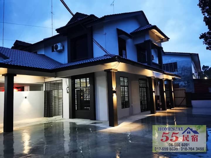 Clean 4-bedrooms Home In Bukit Bakri Muar - Bukit Pasir